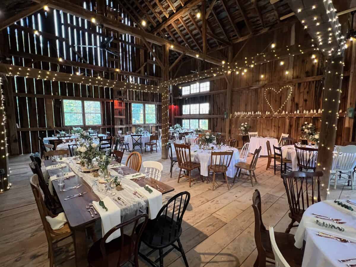 Decoration - Old Carter Barn